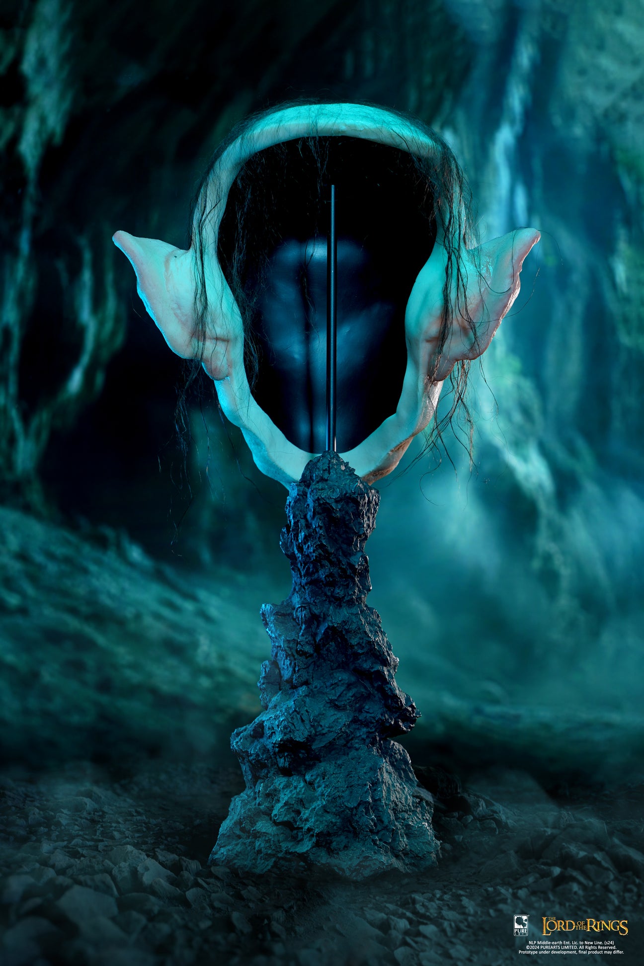 The Lord of the Rings Gollum Art Mask Exclusive Edition with Ring and ...