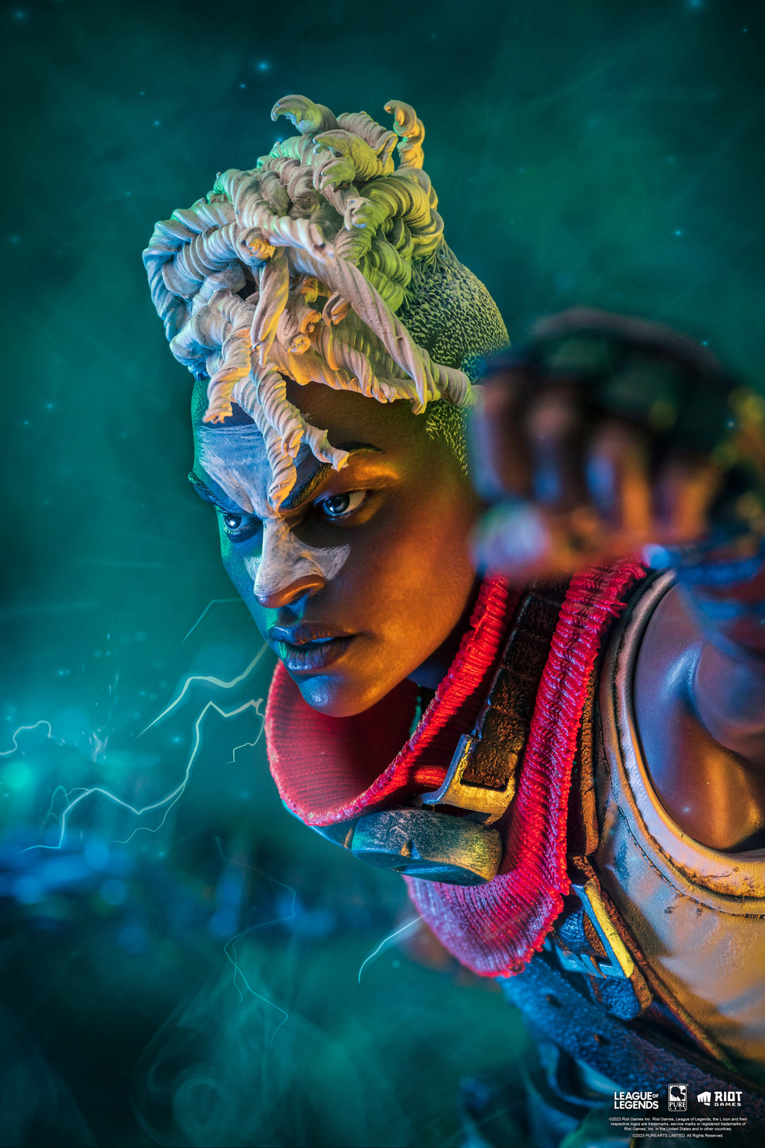 League of Legends Ekko 1/4 Scale Statue by PureArts and Riot Games!