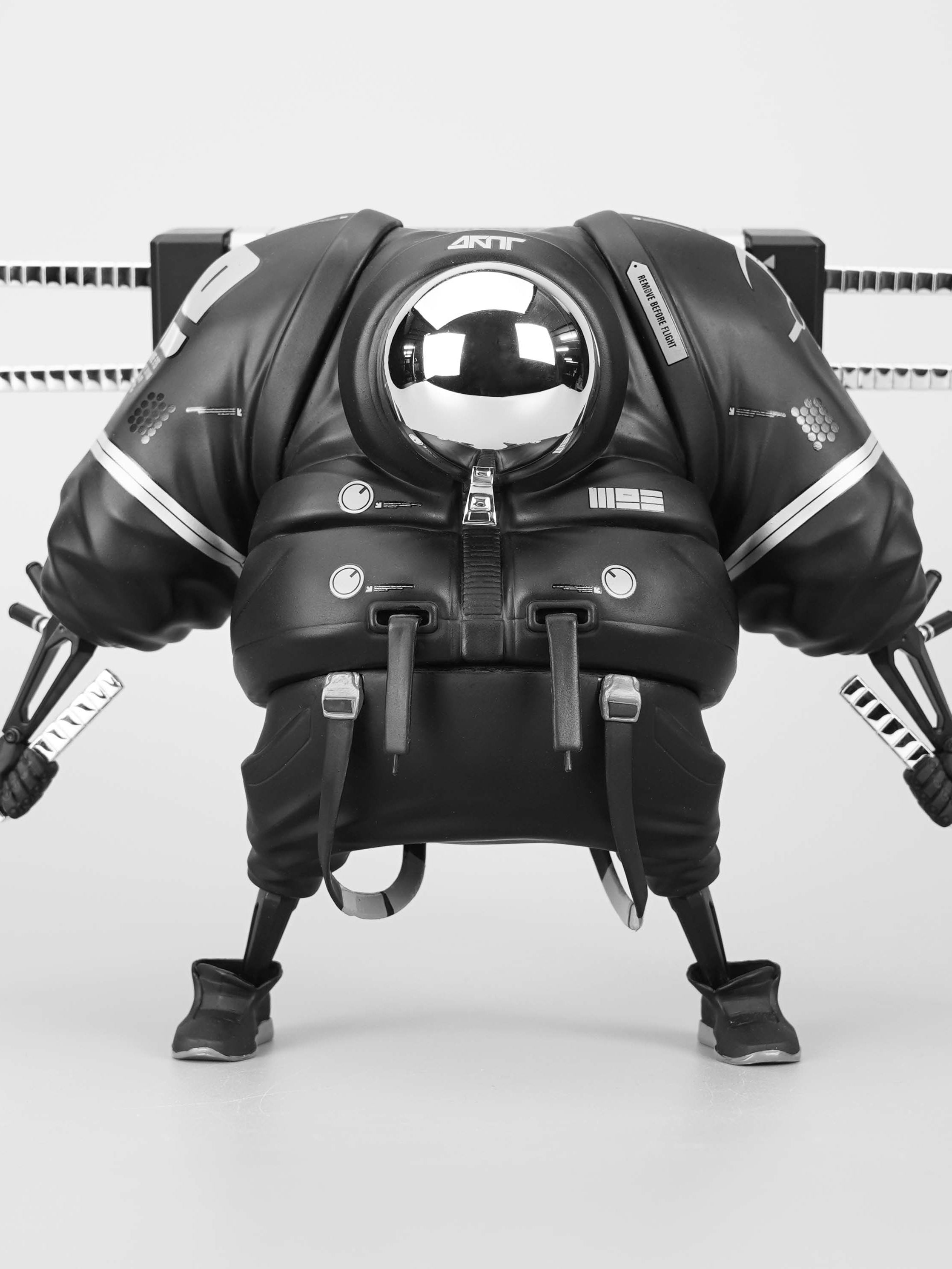 Master 9 Eyes Designer Toys – PureArts