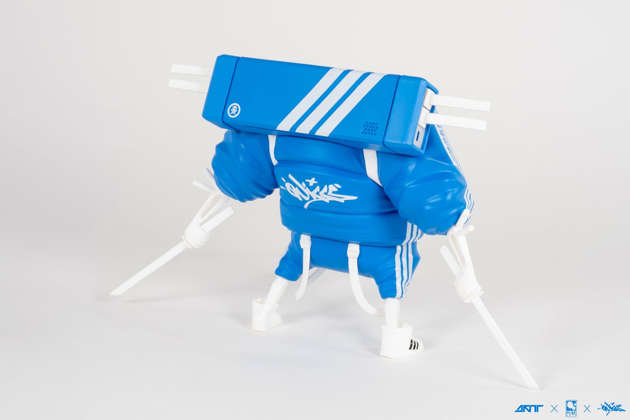 Master 9 Eyes: Quiccs M9E63 Flowmaster Exclusive 1/12 Vinyl Designer ...