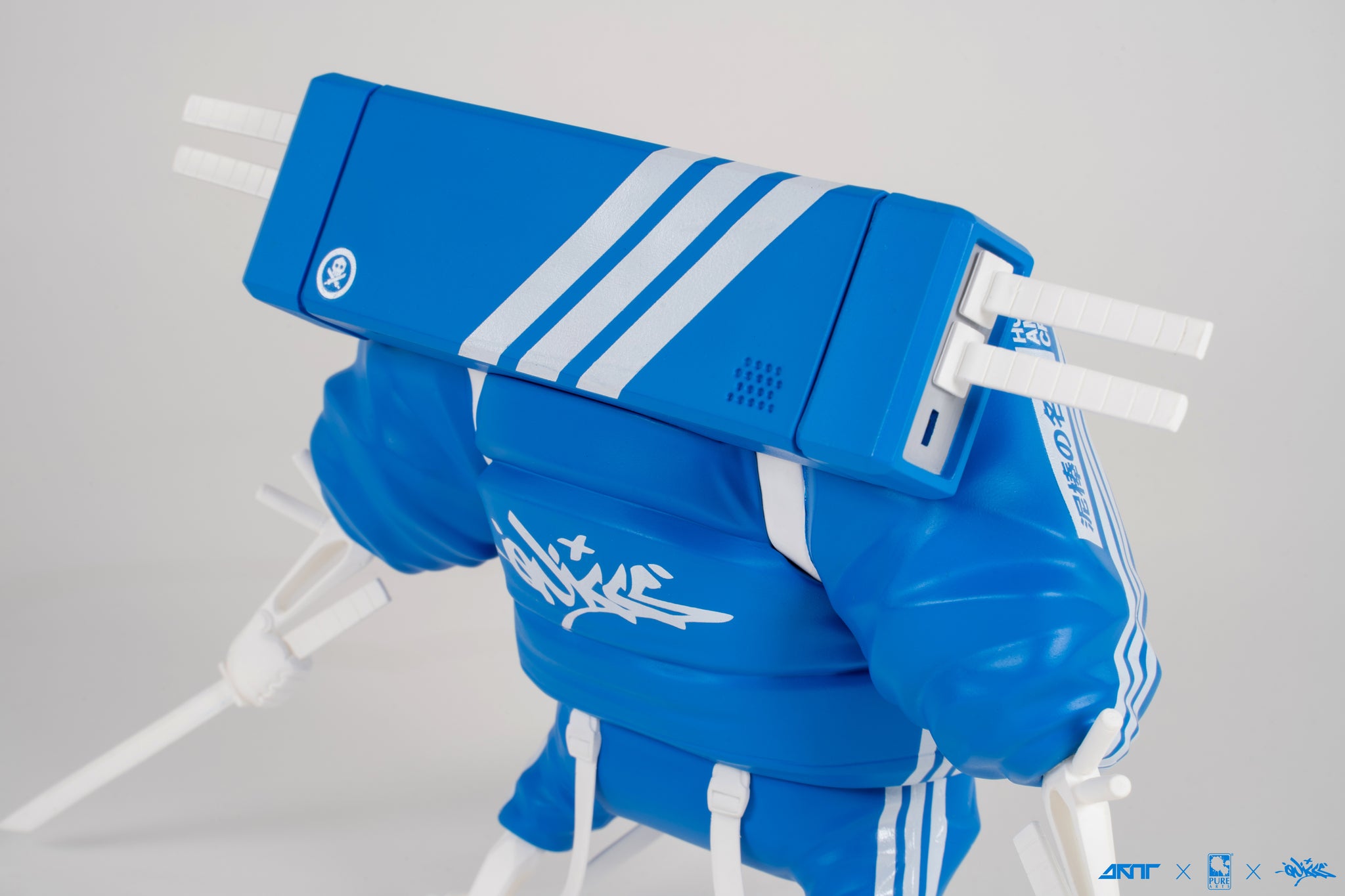 Master 9 Eyes: Quiccs M9E63 Flowmaster Exclusive 1/12 Vinyl Designer ...