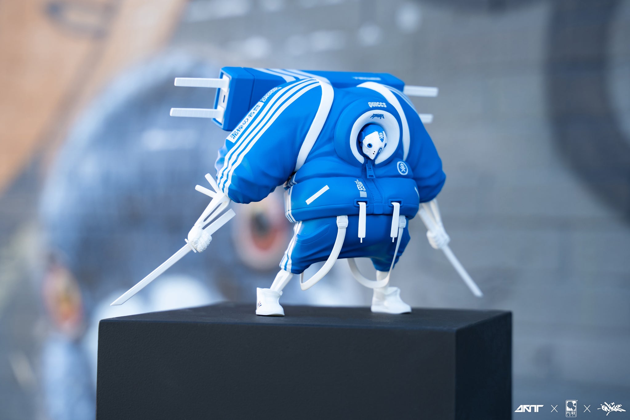 Master 9 Eyes: Quiccs M9E63 Flowmaster Exclusive 1/12 Vinyl Designer ...