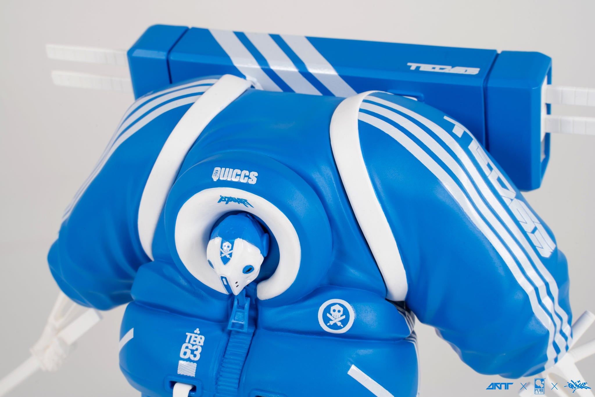 Master 9 Eyes: Quiccs M9E63 Flowmaster Exclusive 1/12 Vinyl Designer ...