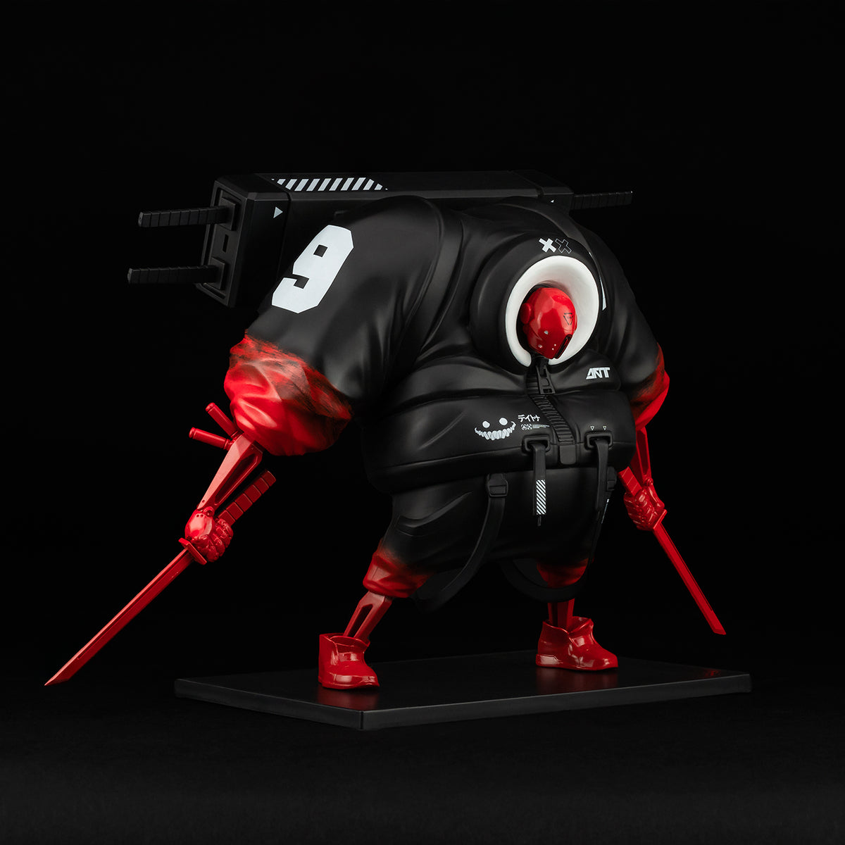 Master 9 Eyes: Savage Black Edition 1/12 Vinyl Designer Toy – PureArts